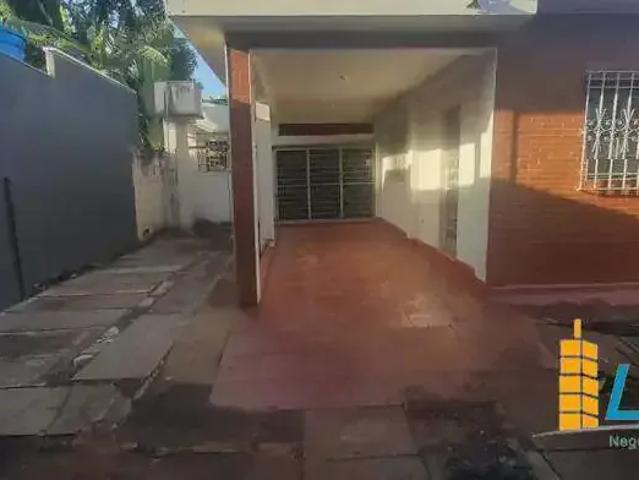 Casa / Sobrado para Venda em Uberlândia/MG Marta Helena 3 Quartos