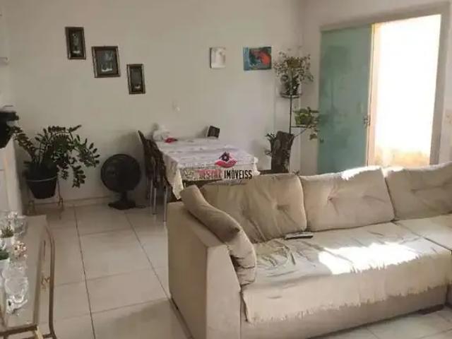 Casa / Sobrado para Venda em Uberlândia/MG Marta Helena 3 Quartos