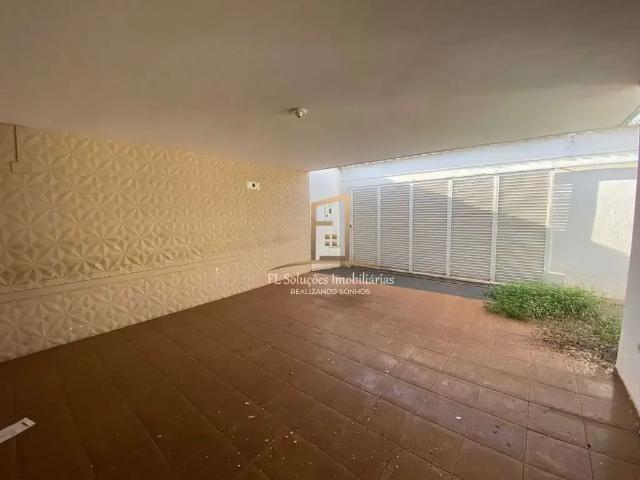 Casa / Sobrado para Venda em Uberlândia/MG Martins 4 Quartos