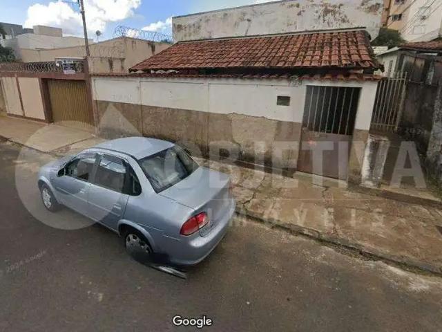 Casa / Sobrado para Venda em Uberlândia/MG Martins 5 Quartos