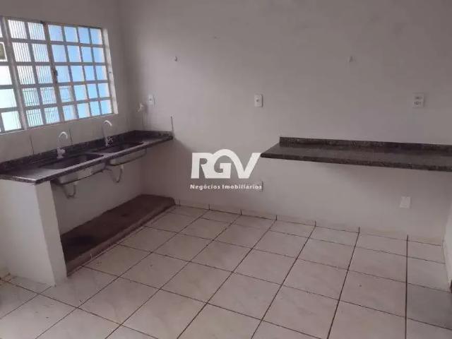 Casa / Sobrado para Venda em Uberlândia/MG Martins 2 Quartos