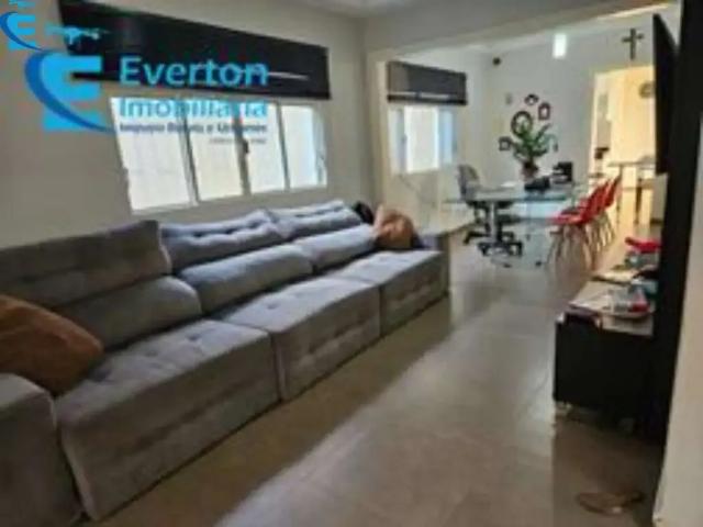 Casa / Sobrado para Venda em Uberlândia/MG Martins 3 Quartos