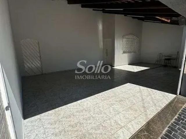 Casa / Sobrado para Venda em Uberlândia/MG Martins 3 Quartos