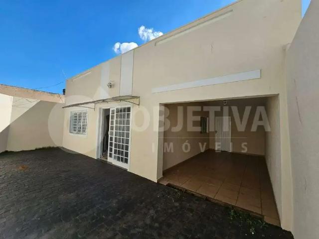 Casa / Sobrado para Venda em Uberlândia/MG Martins 3 Quartos