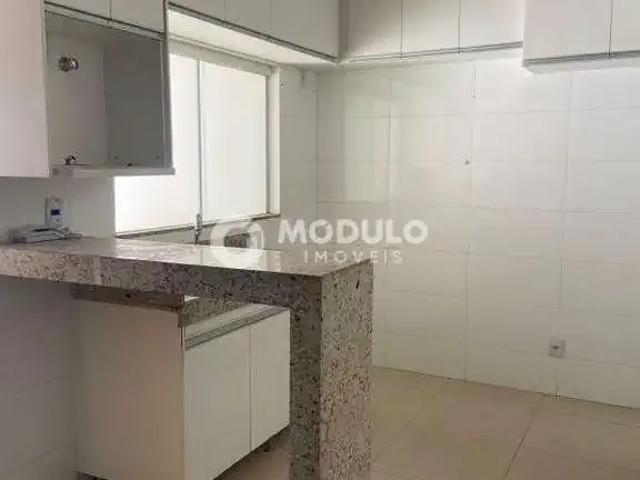 Casa / Sobrado para Venda em Uberlândia/MG Martins 3 Quartos