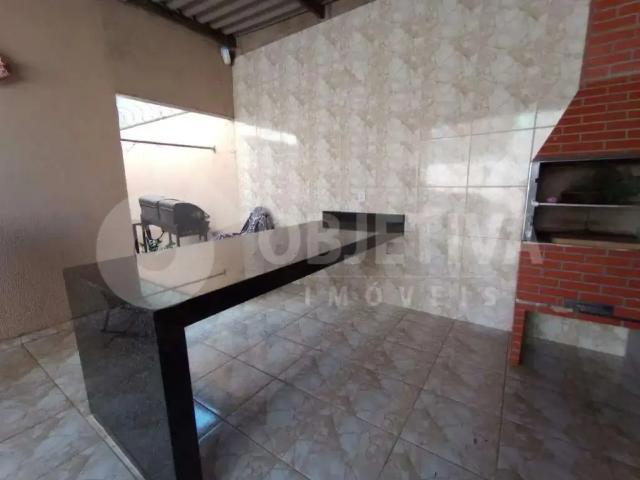 Casa / Sobrado para Venda em Uberlândia/MG Martins 3 Quartos