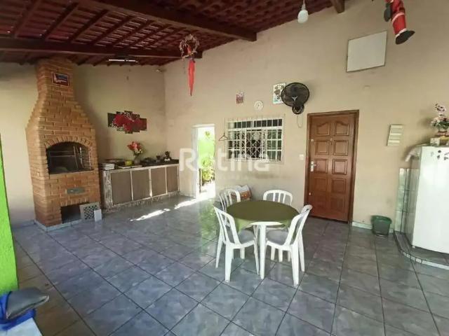 Casa / Sobrado para Venda em Uberlândia/MG Minas Gerais 3 Quartos