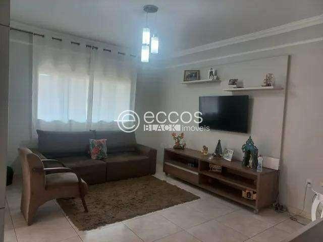 Casa / Sobrado para Venda em Uberlândia/MG Minas Gerais 4 Quartos