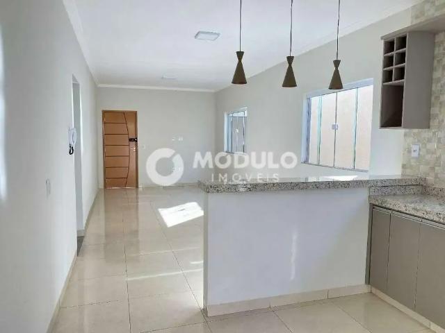 Casa / Sobrado para Venda em Uberlândia/MG Nova Uberlândia 3 Quartos