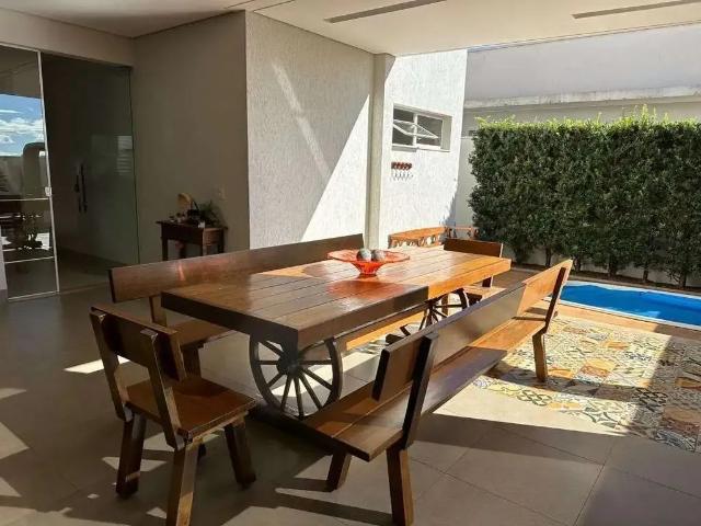 Casa / Sobrado para Venda em Uberlândia/MG Nova Uberlândia 3 Quartos