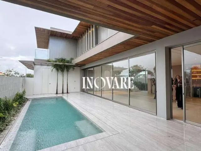 Casa / Sobrado para Venda em Uberlândia/MG Nova Uberlândia 4 Quartos