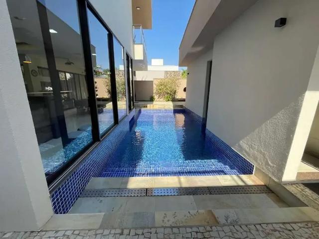 Casa / Sobrado para Venda em Uberlândia/MG Nova Uberlândia 4 Quartos