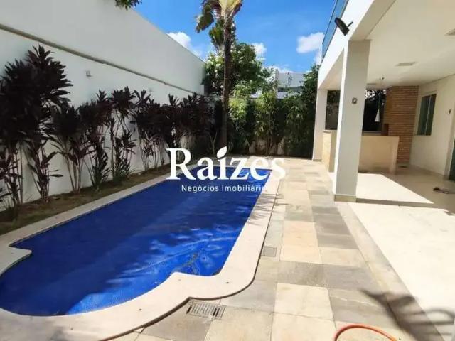 Casa / Sobrado para Venda em Uberlândia/MG Nova Uberlândia 4 Quartos