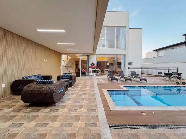 Casa / Sobrado para Venda em Uberlândia/MG Novo Mundo 4 Quartos