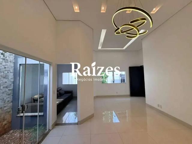 Casa / Sobrado para Venda em Uberlândia/MG Novo Mundo 4 Quartos