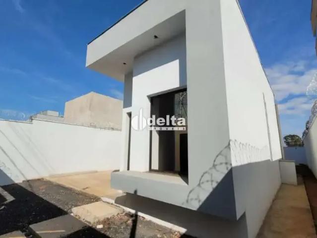 Casa / Sobrado para Venda em Uberlândia/MG Novo Mundo 2 Quartos