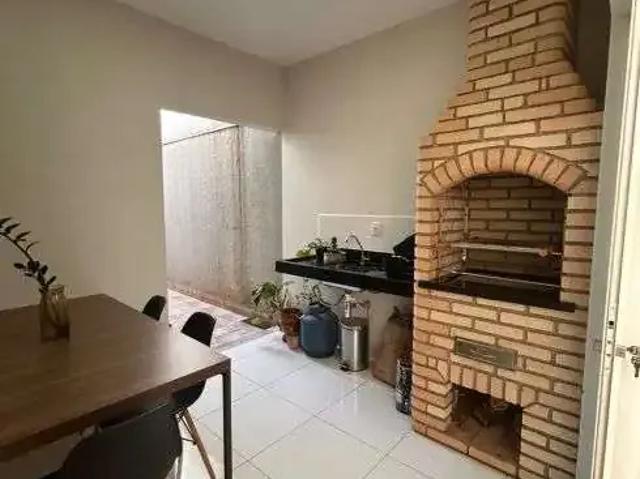 Casa / Sobrado para Venda em Uberlândia/MG Novo Mundo 2 Quartos