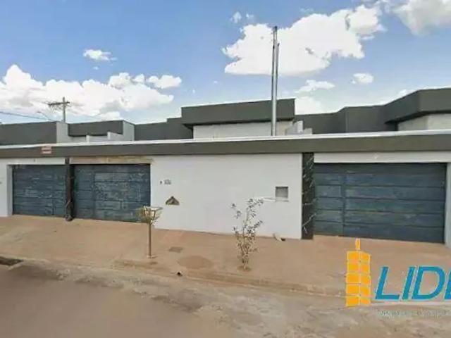 Casa / Sobrado para Venda em Uberlândia/MG Novo Mundo 2 Quartos
