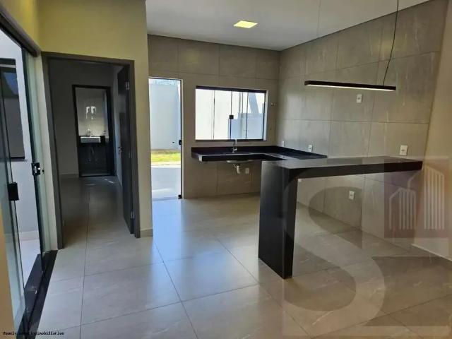 Casa / Sobrado para Venda em Uberlândia/MG Novo Mundo 2 Quartos