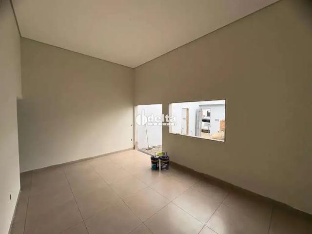Casa / Sobrado para Venda em Uberlândia/MG Novo Mundo 3 Quartos