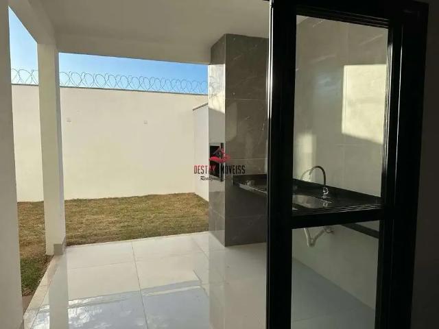 Casa / Sobrado para Venda em Uberlândia/MG Novo Mundo 3 Quartos