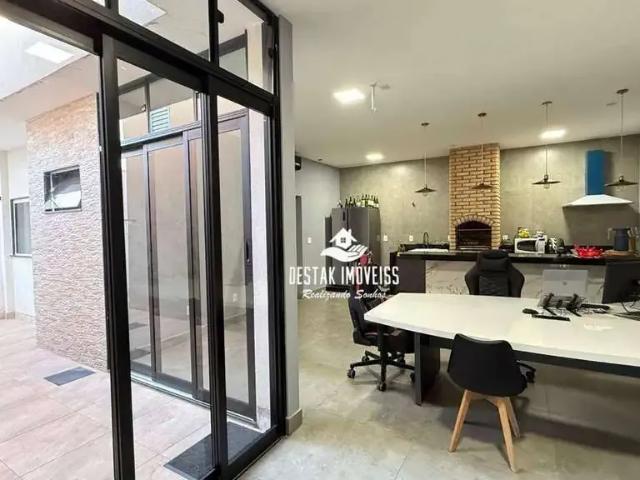 Casa / Sobrado para Venda em Uberlândia/MG Novo Mundo 3 Quartos