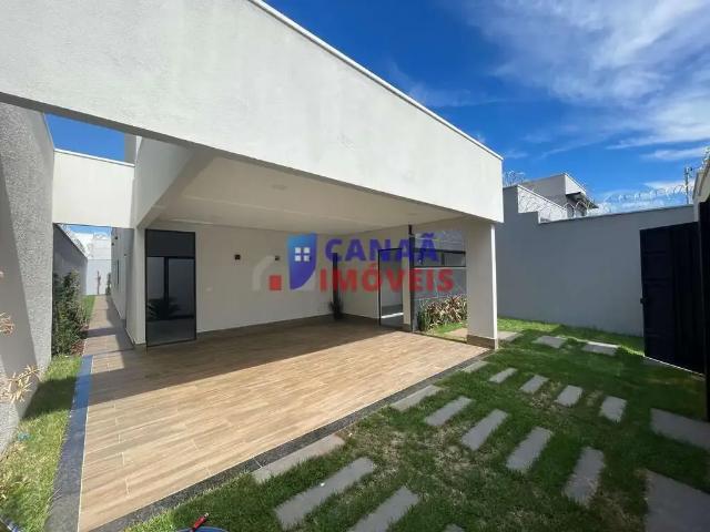 Casa / Sobrado para Venda em Uberlândia/MG Novo Mundo 3 Quartos