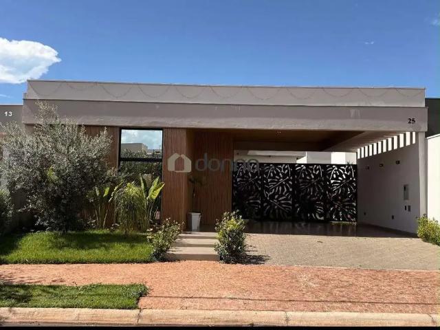 Casa / Sobrado para Venda em Uberlândia/MG Novo Mundo 3 Quartos