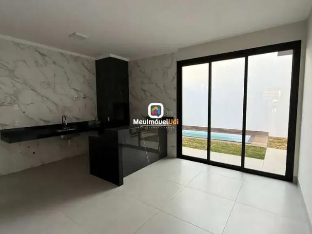 Casa / Sobrado para Venda em Uberlândia/MG Novo Mundo 3 Quartos