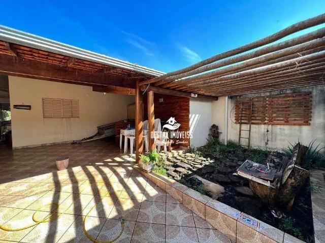 Casa / Sobrado para Venda em Uberlândia/MG Novo Mundo 3 Quartos