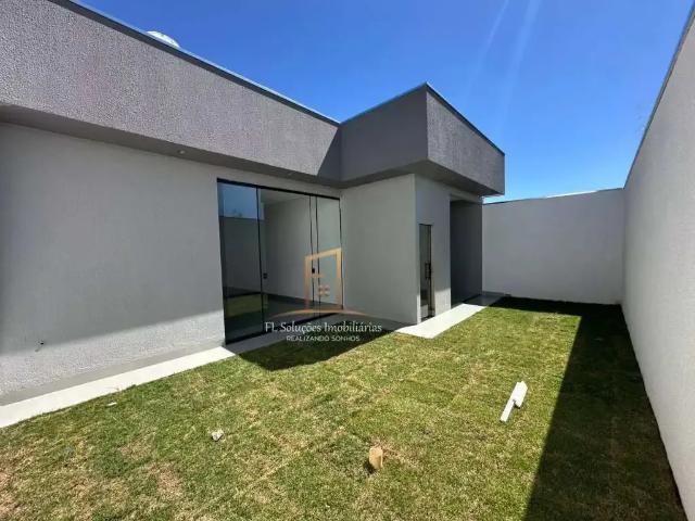 Casa / Sobrado para Venda em Uberlândia/MG Novo Mundo 3 Quartos