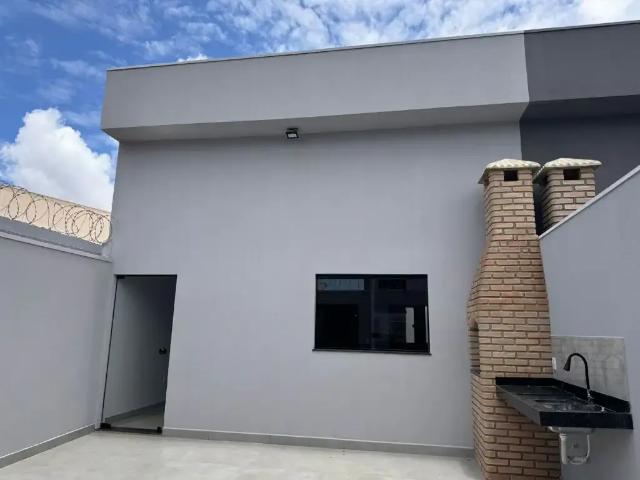 Casa / Sobrado para Venda em Uberlândia/MG Novo Mundo 3 Quartos
