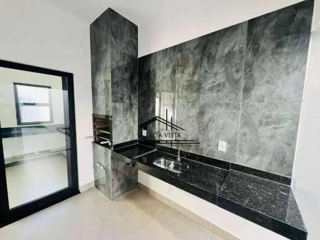 Casa / Sobrado para Venda em Uberlândia/MG Novo Mundo 3 Quartos