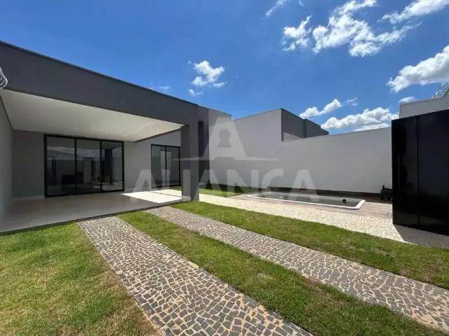 Casa / Sobrado para Venda em Uberlândia/MG Novo Mundo 3 Quartos