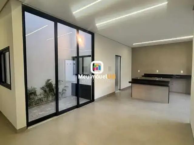 Casa / Sobrado para Venda em Uberlândia/MG Novo Mundo 3 Quartos