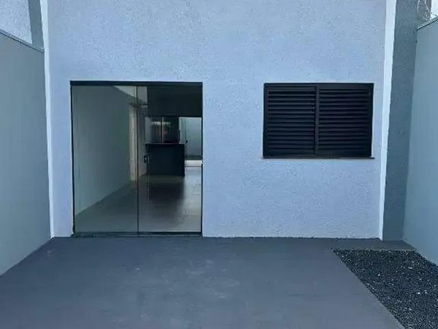Casa / Sobrado para Venda em Uberlândia/MG Novo Mundo 3 Quartos