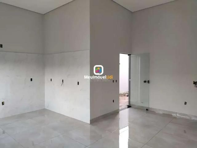Casa / Sobrado para Venda em Uberlândia/MG Novo Mundo 3 Quartos