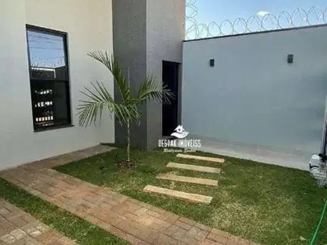 Casa / Sobrado para Venda em Uberlândia/MG Novo Mundo 3 Quartos
