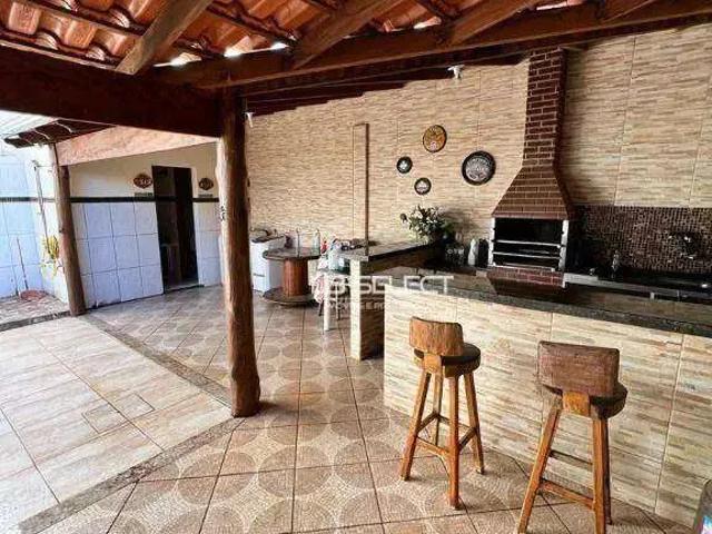 Casa / Sobrado para Venda em Uberlândia/MG Novo Mundo 3 Quartos