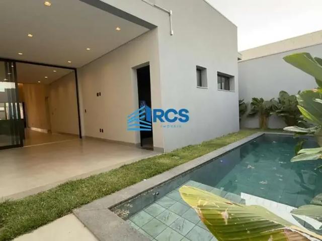 Casa / Sobrado para Venda em Uberlândia/MG Novo Mundo 3 Quartos