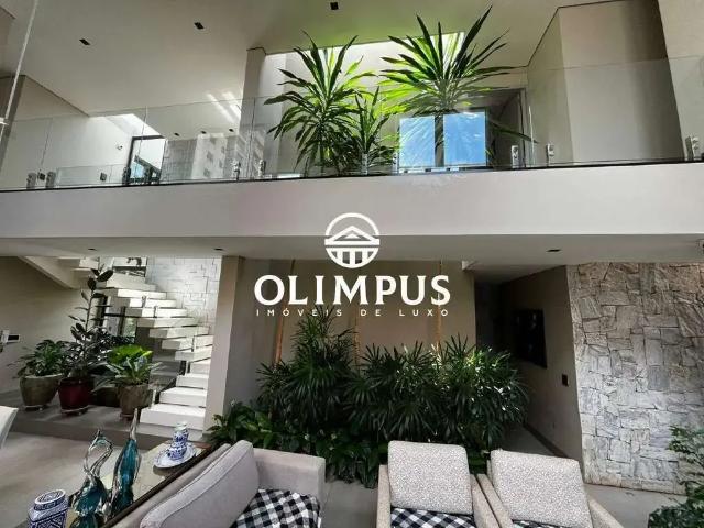 Casa / Sobrado para Venda em Uberlândia/MG Novo Mundo 3 Quartos