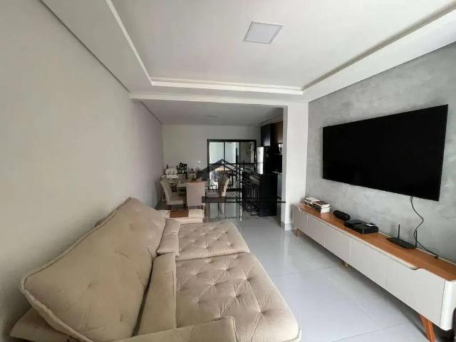 Casa / Sobrado para Venda em Uberlândia/MG Novo Mundo 3 Quartos