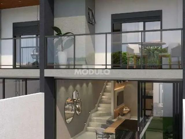 Casa / Sobrado para Venda em Uberlândia/MG Novo Mundo 3 Quartos