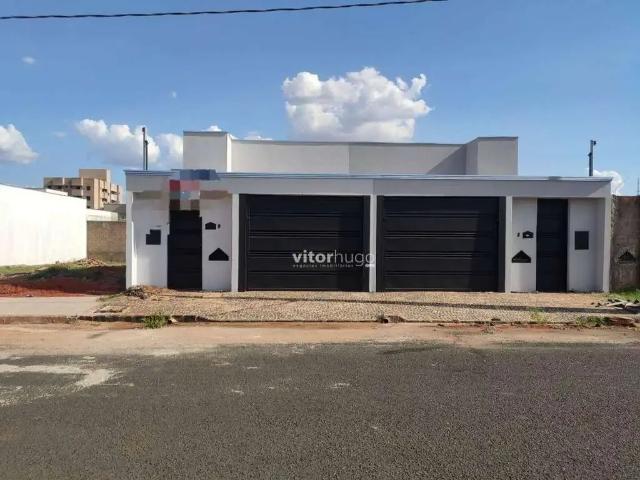 Casa / Sobrado para Venda em Uberlândia/MG Novo Mundo 3 Quartos