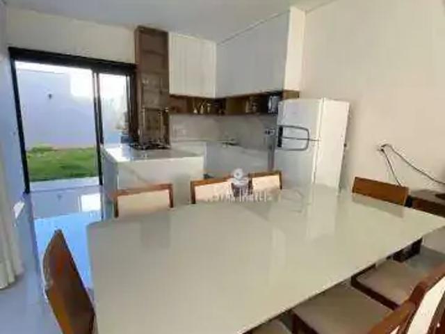 Casa / Sobrado para Venda em Uberlândia/MG Novo Mundo 3 Quartos
