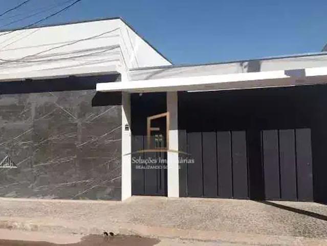 Casa / Sobrado para Venda em Uberlândia/MG Novo Mundo 3 Quartos