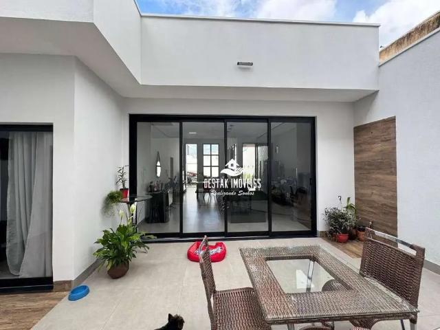 Casa / Sobrado para Venda em Uberlândia/MG Novo Mundo 3 Quartos