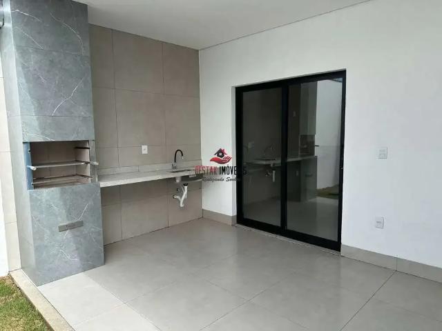 Casa / Sobrado para Venda em Uberlândia/MG Novo Mundo 3 Quartos