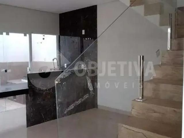 Casa / Sobrado para Venda em Uberlândia/MG Novo Mundo 3 Quartos