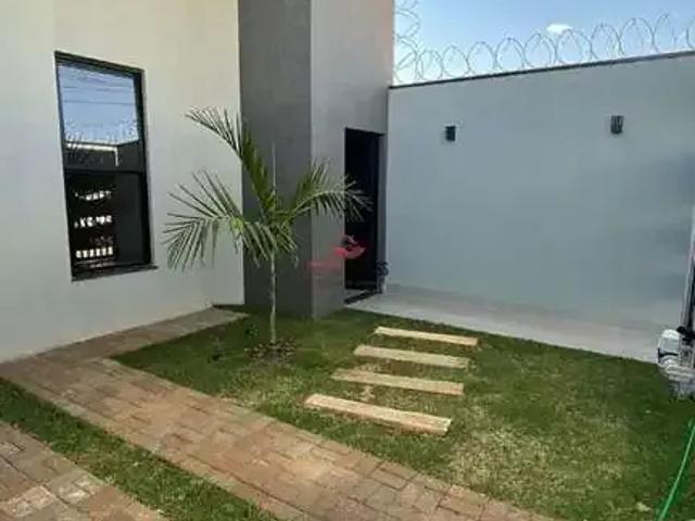 Casa / Sobrado para Venda em Uberlândia/MG Novo Mundo 3 Quartos